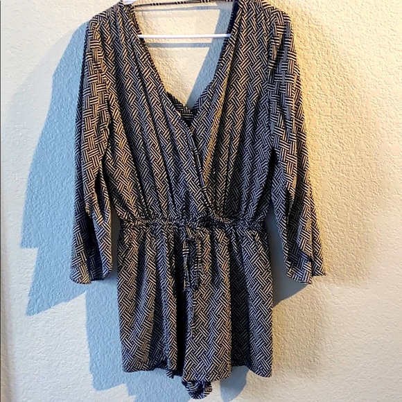 Aakaa | Pants & Jumpsuits | Aakaa Patterned Romper | Poshmark